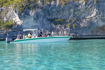 Boat Tours - Exuma Bahamas | Robert's Island Adventures